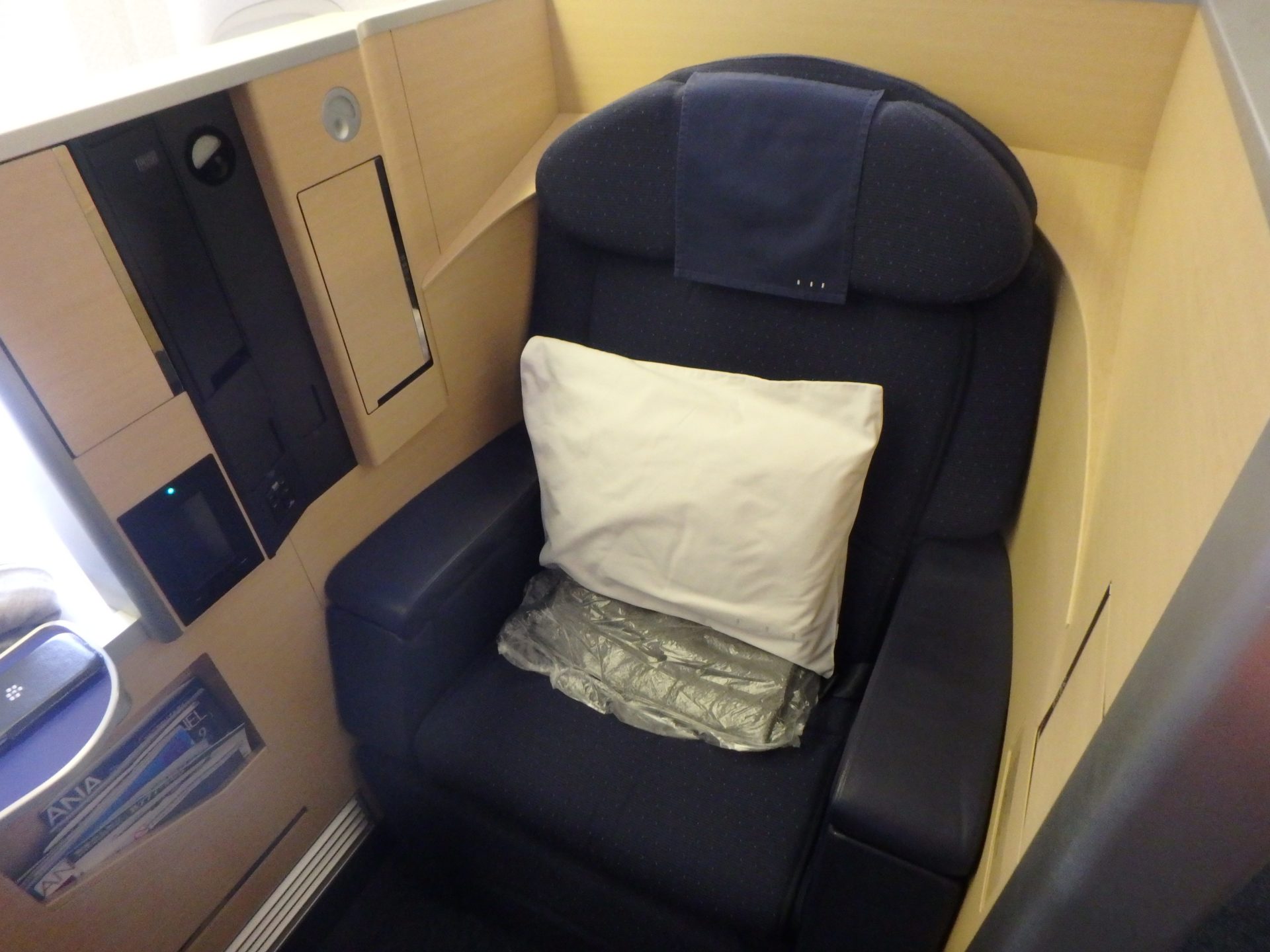 Review: ANA B777-300ER “THE Suite” New First Class New York to Tokyo ...