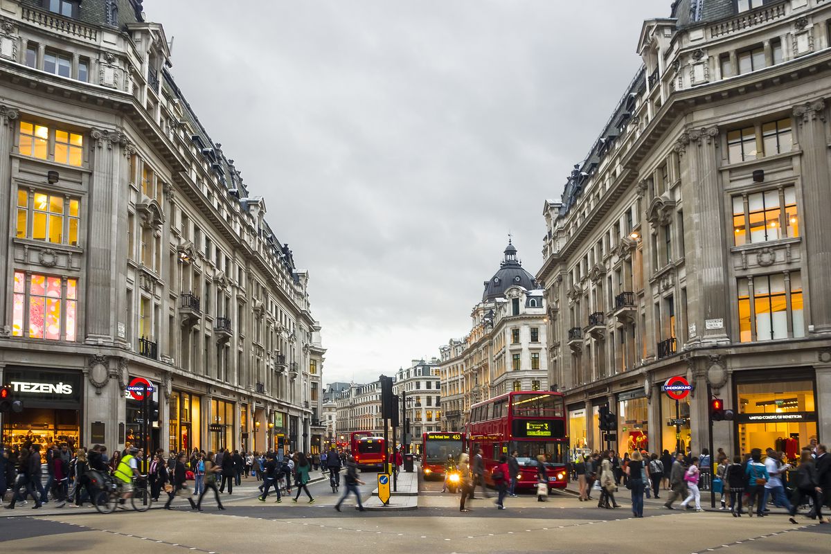 How the DBS Multi-Currency Account can be a smarter way of spending ...