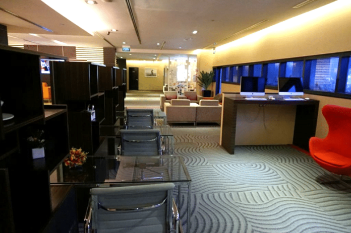 Review: JetQuay CIP Terminal Changi - The MileLion
