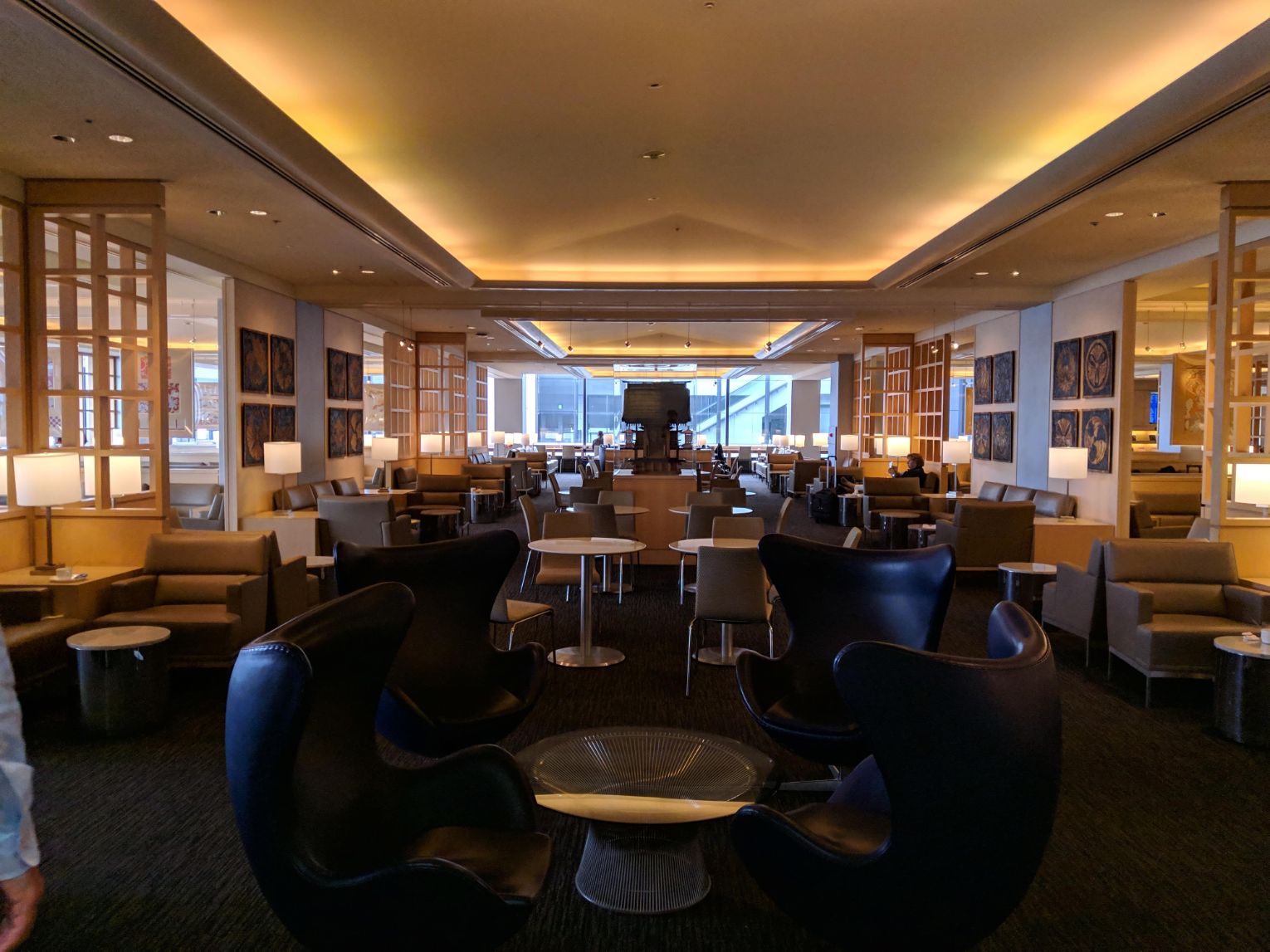 Review: United Club Tokyo Narita Airport | The Milelion