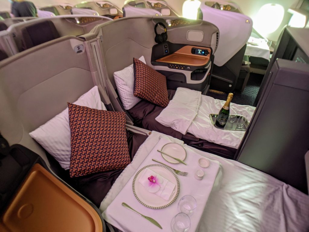 Singapore Airlines First & Business Class Seat Guide - The MileLion