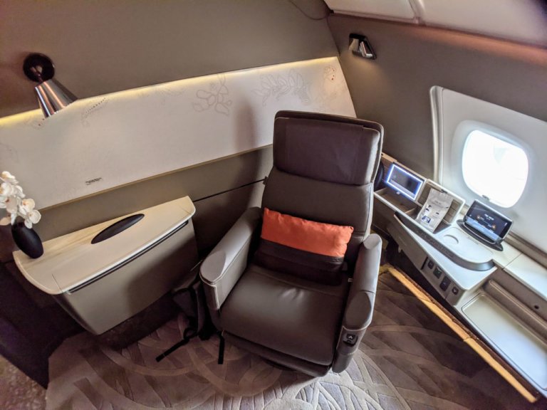 Singapore Airlines First & Business Class Seat Guide - The MileLion