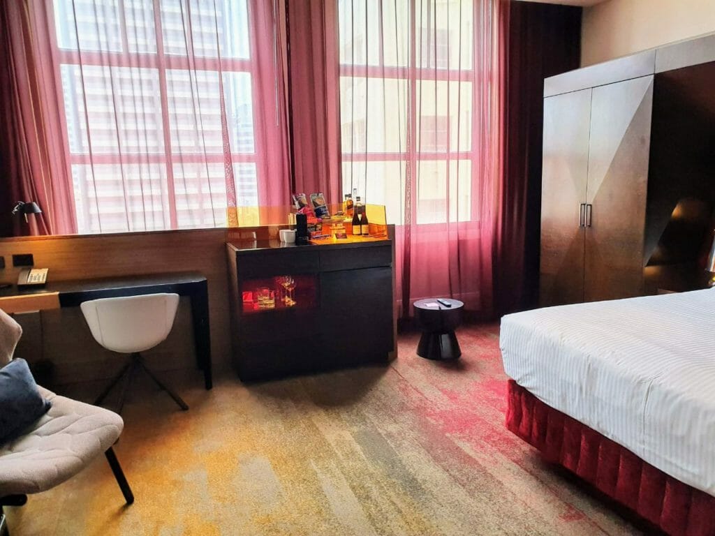Review: QT Sydney - The MileLion