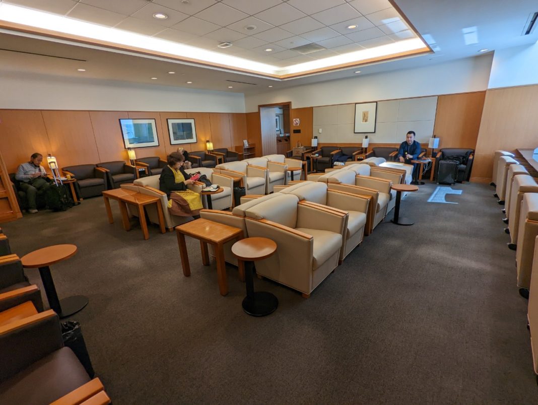 Review: Japan Airlines Sakura Lounge San Francisco - The MileLion
