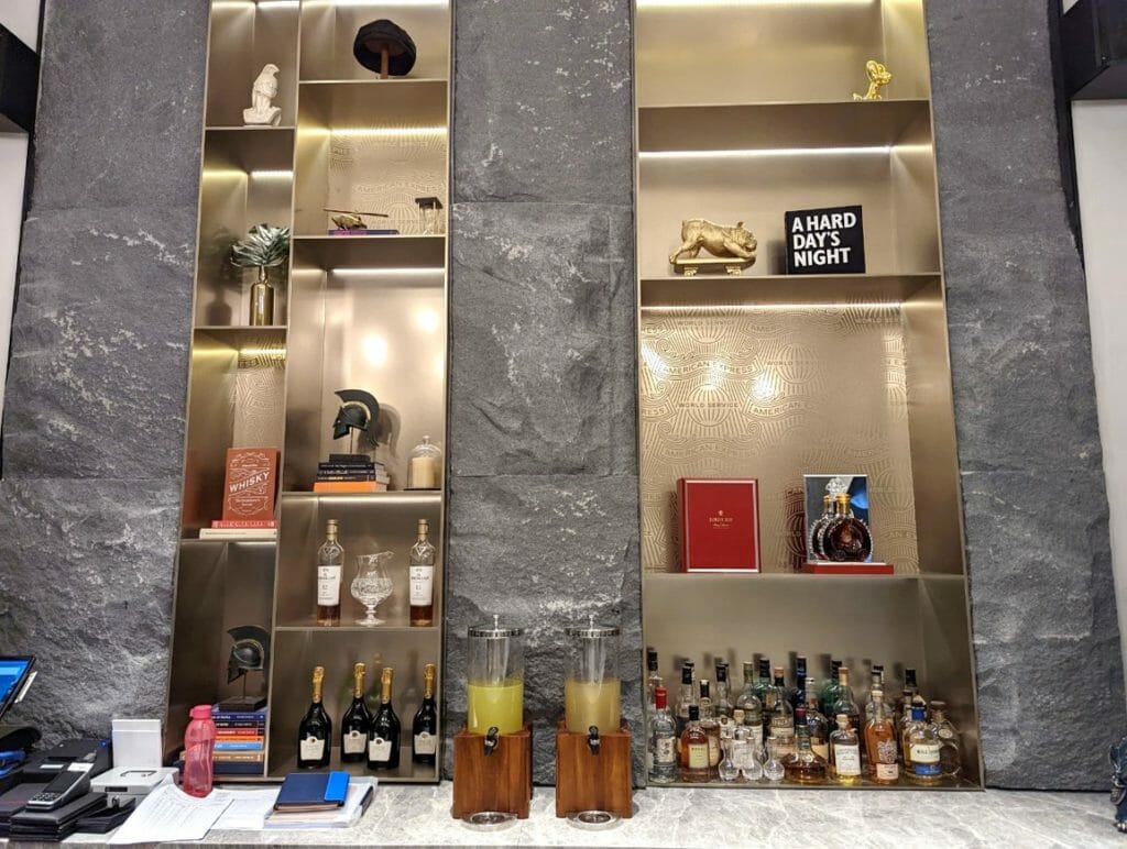 Centurion Haus: An inside look at the exclusive AMEX Centurion lounge ...