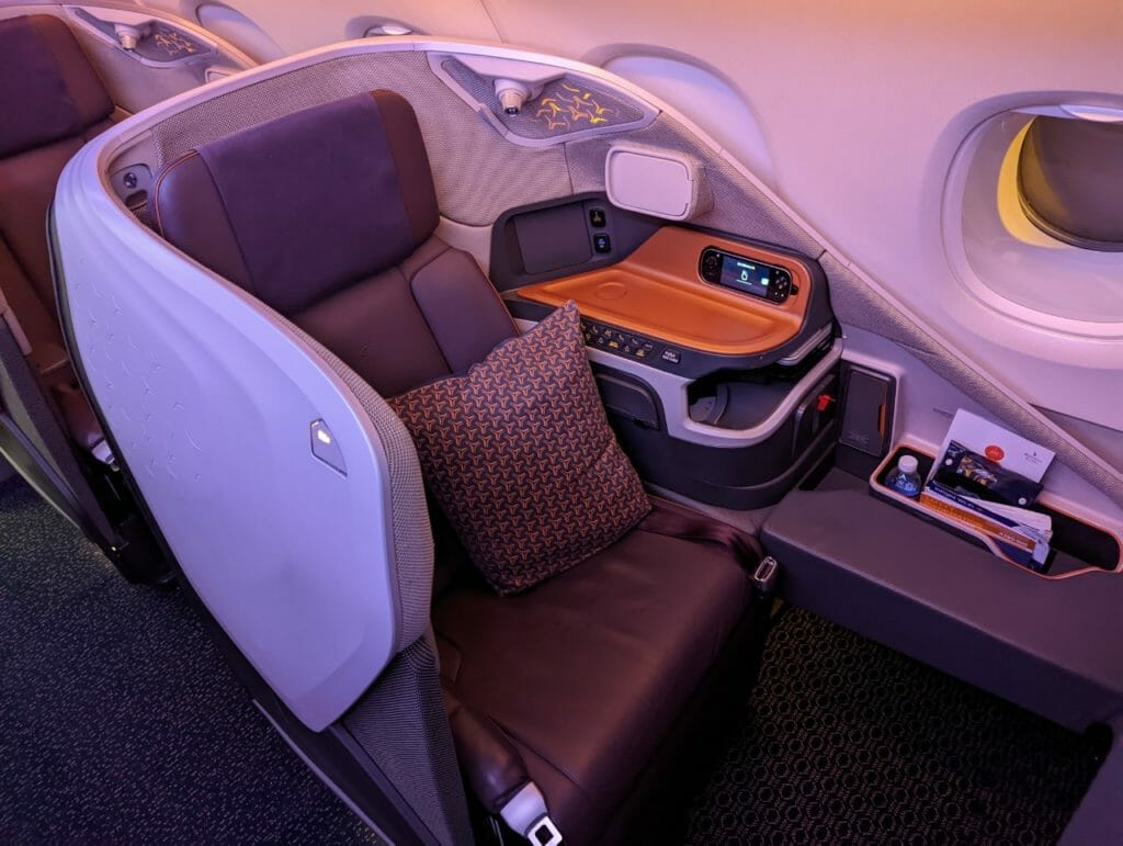 Singapore Airlines to retrofit Airbus A350-900s with new First and ...