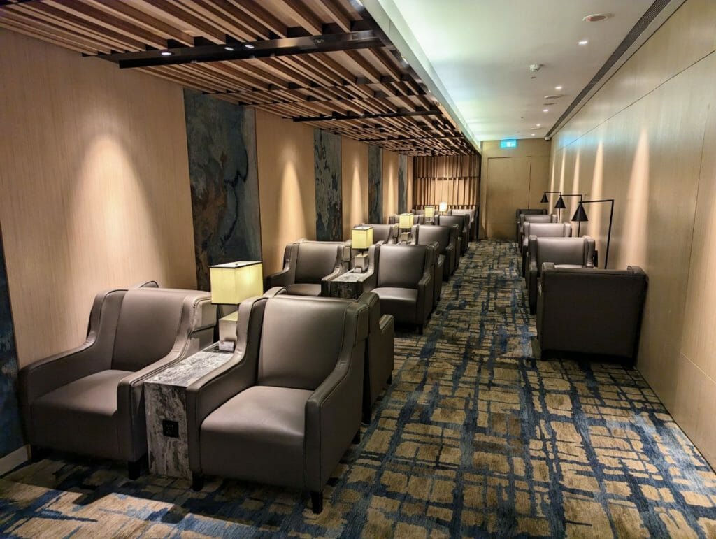 Review: Plaza Premium Lounge TPE - The MileLion