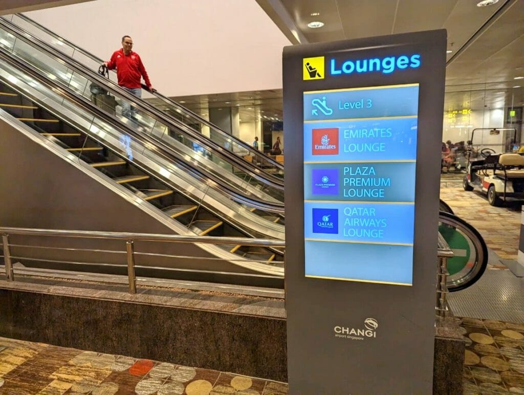 Review: Emirates Lounge Singapore - The MileLion