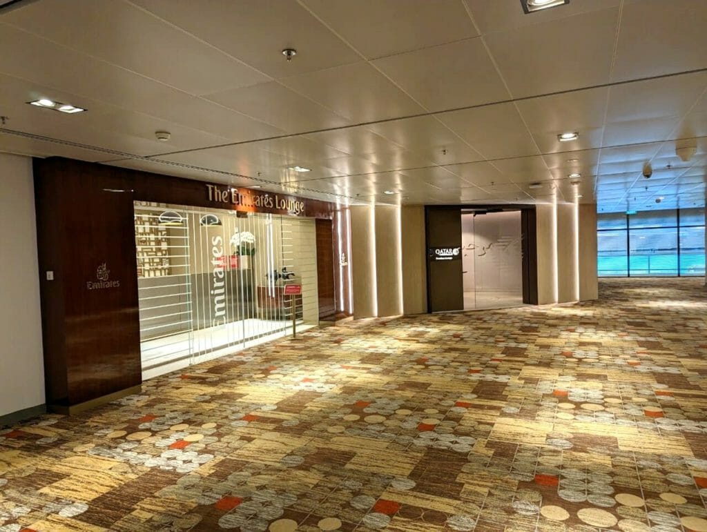 Review: Emirates Lounge Singapore - The MileLion