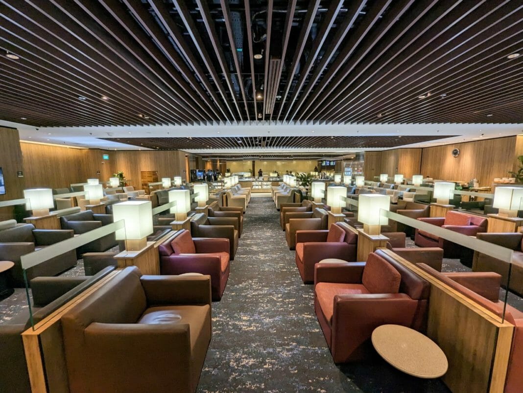 Review: Singapore Airlines KrisFlyer Gold Lounge Changi Terminal 2 ...