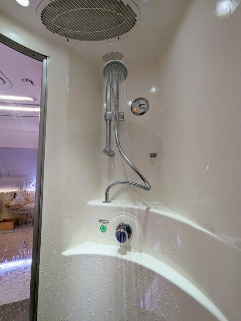 9 takeaways from my first-ever Emirates First Class experience - The ...