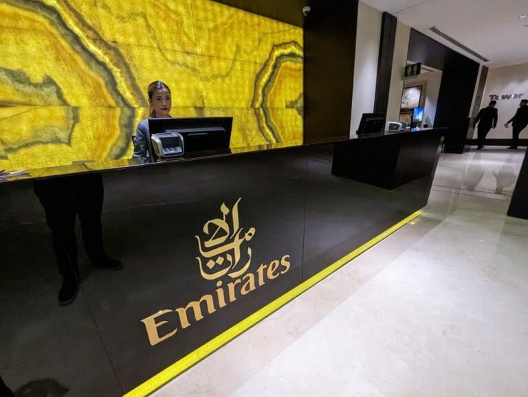 Review: Emirates Dubai Connect Experience - The MileLion
