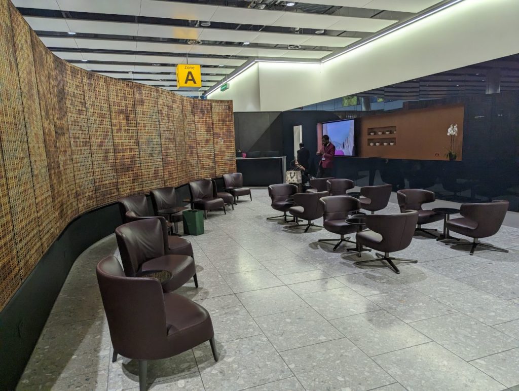 Review: Qatar Premium Lounge London Heathrow - The MileLion