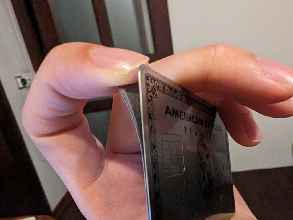 Plunk factor: Do metal cards really matter? - The MileLion