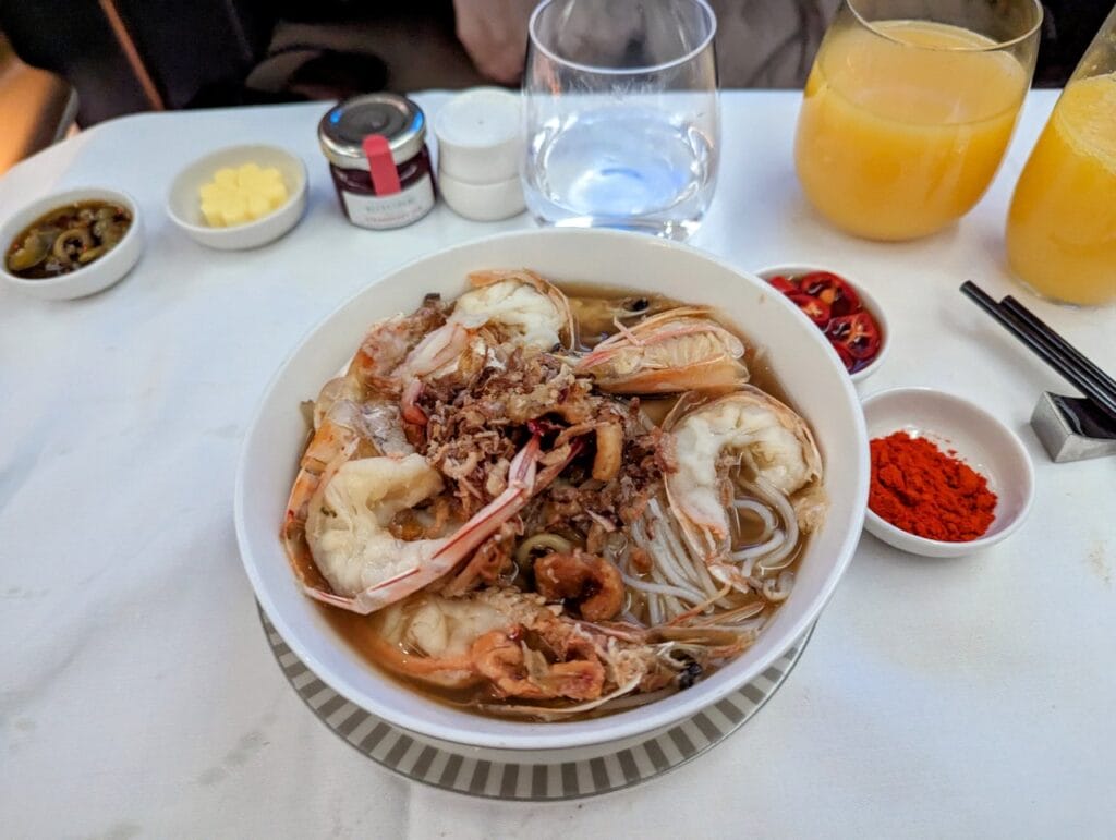 SIA x SG60 celebrations: Promo fares, upsized Spontaneous Escapes ...