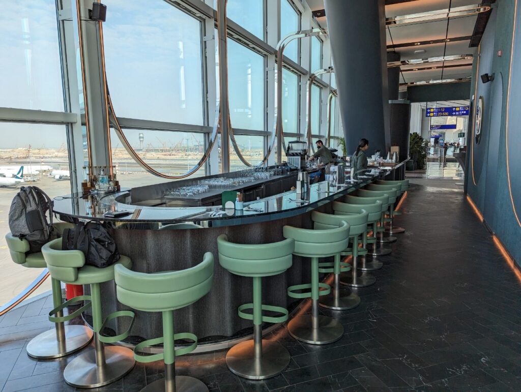 Review: Intervals Sky Bar, Hong Kong Airport - The MileLion