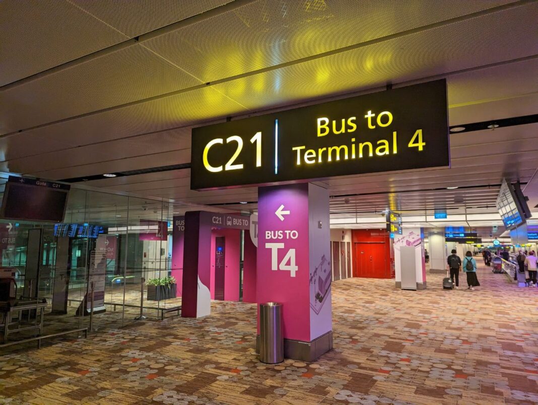 Clarified: Transiting between Changi Terminals 1/2/3 and 4 - The MileLion