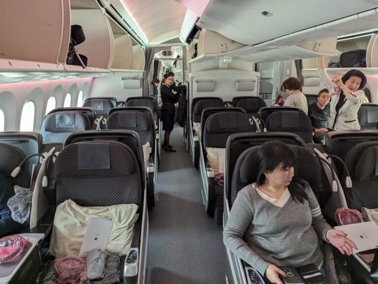 Review: Japan Airlines B787-8 Business Class (HKG-NRT) - The MileLion