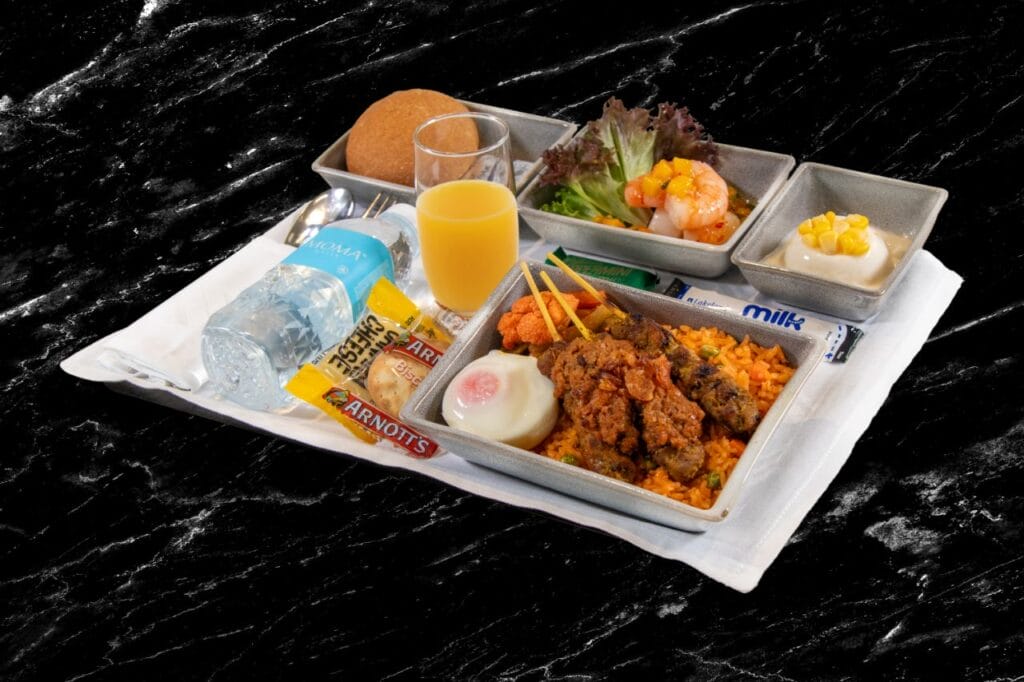 Singapore Airlines Premium Economy gets new dining options, wines ...