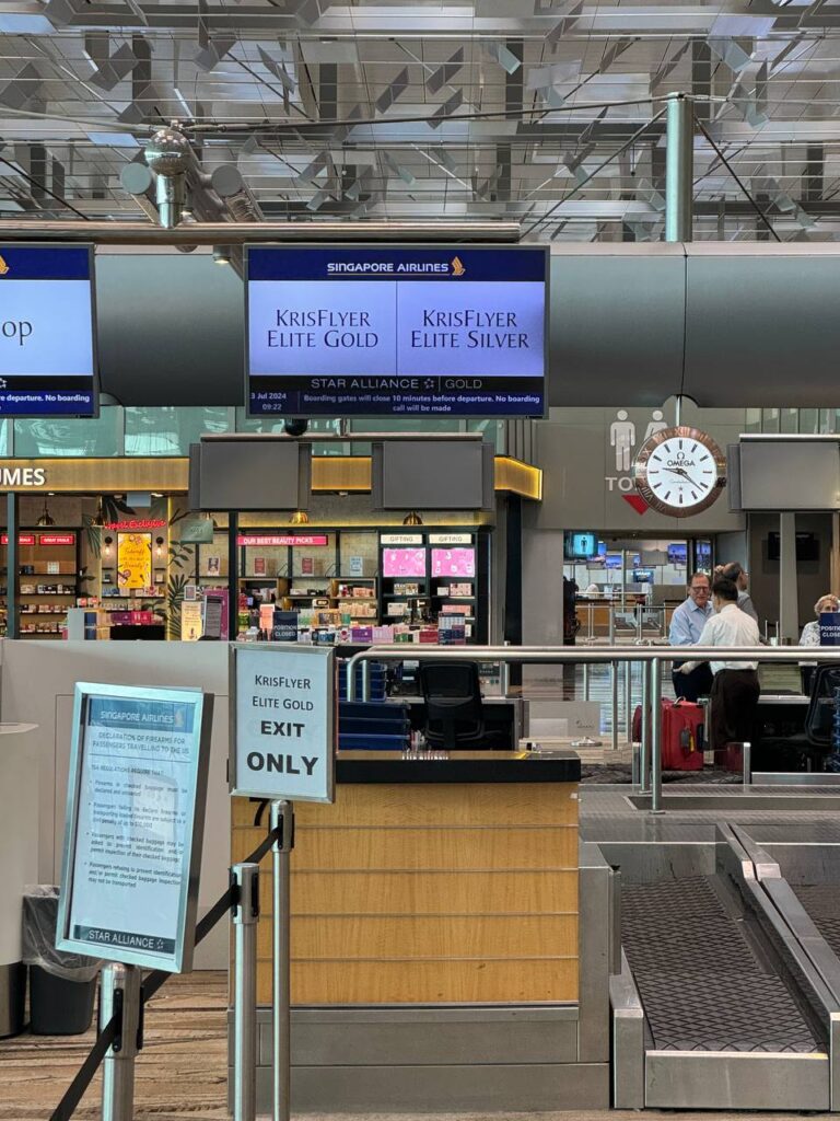 Live: New KrisFlyer Elite Silver extra baggage, priority check-in and ...