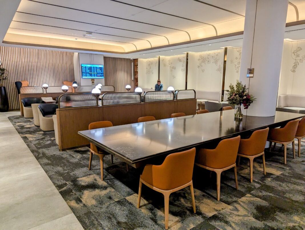 Review: Singapore Airlines SilverKris Lounge Perth - The MileLion