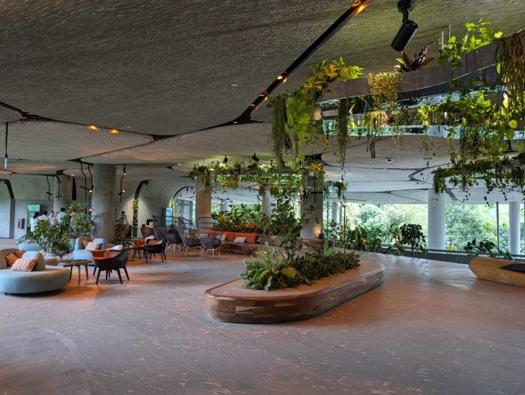 Mandai Rainforest Resort by Banyan Tree Review: Critically endangered ...