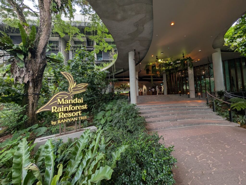 Mandai Rainforest Resort by Banyan Tree Review: Critically endangered ...
