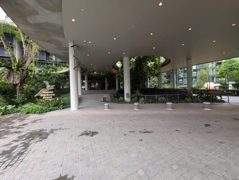 Mandai Rainforest Resort by Banyan Tree Review: Critically endangered ...