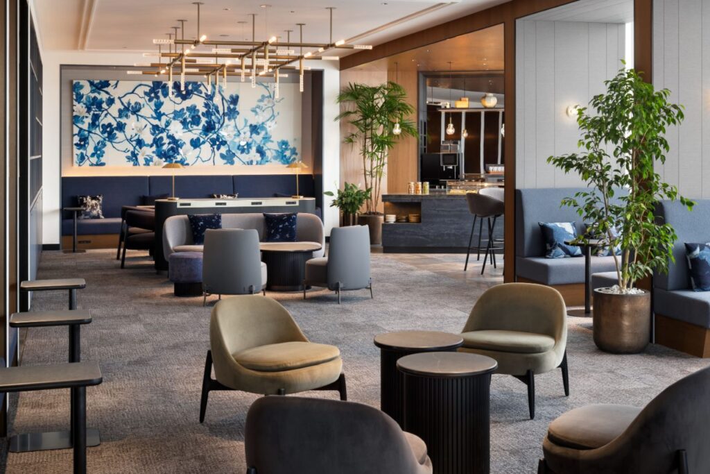 Confirmed: AMEX Platinum Charge tightening Centurion Lounge guest ...