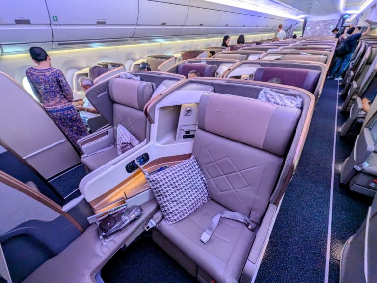 Singapore Airlines to retrofit Airbus A350-900s with new First and ...