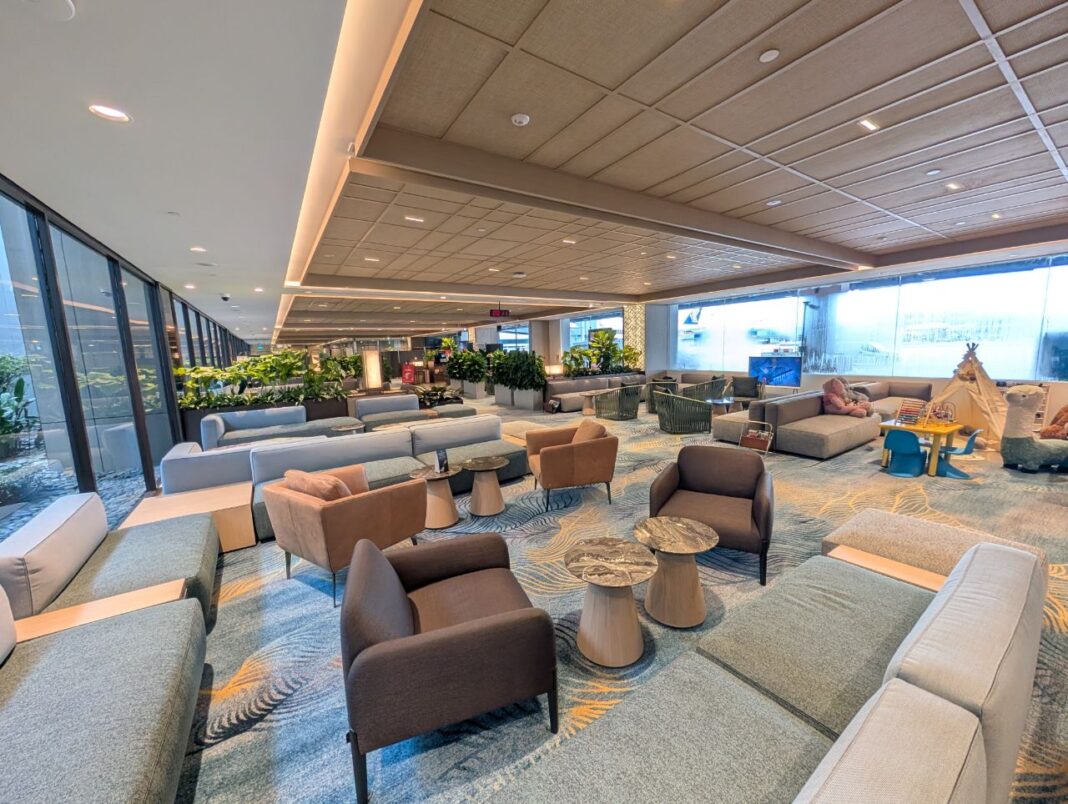 Review: JetQuay CIP Lounge, Changi Airport - The MileLion